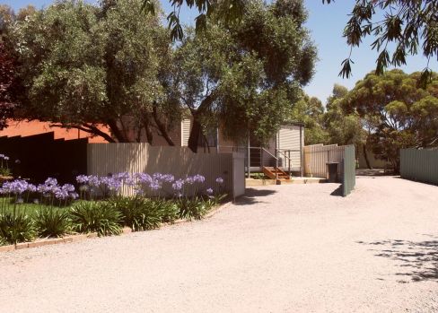 Leasingham Village Cabins - Australia Wine ToursAustralia Wine Tours